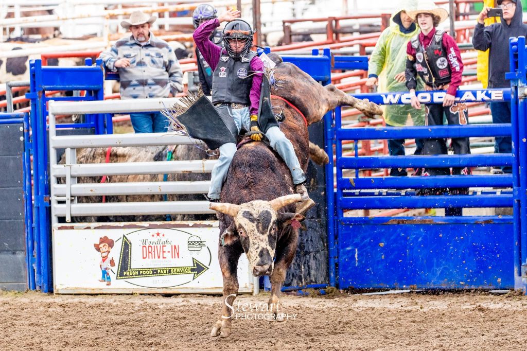 Bull Rider Tator Nez to Compete in Junior Nat’l Finals Rodeo – Pizen ...