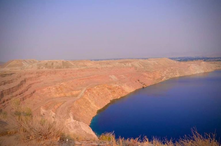 Anaconda’s Open Pit Lake near Weed Heights, Nevada by PhotoJournalist ...