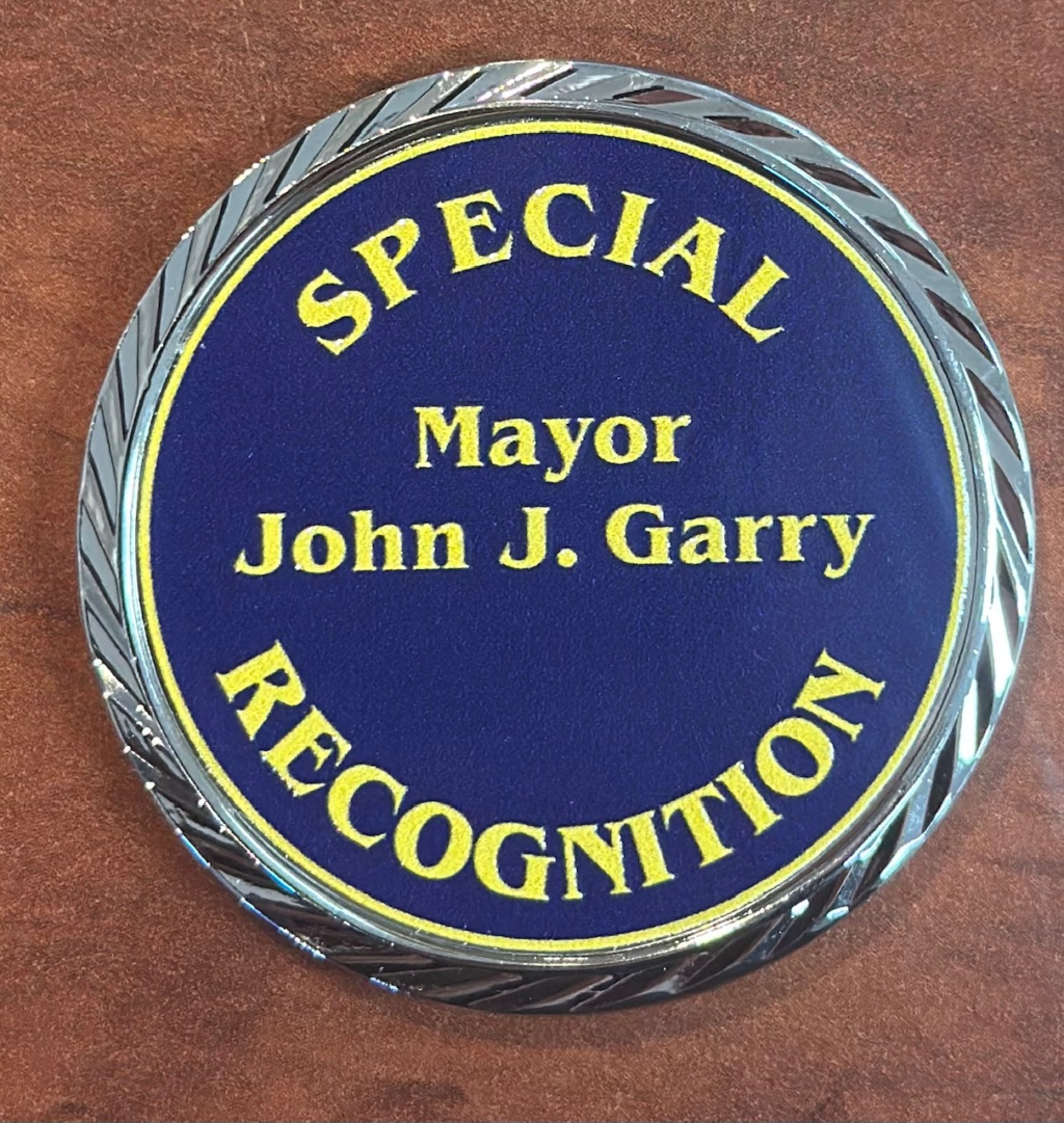 Mayor presents Melanie Young-Pinkerton, Scott Draper & Paul Shapiro ...